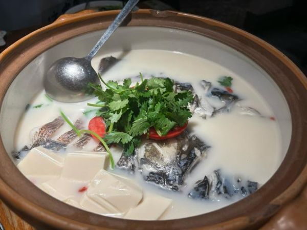 鱼头怎么炖不腥_鱼头怎么炖好吃-第2张图片-山城妙识 鱼头怎么炖不腥_鱼头怎么炖好吃-第2张图片-山城妙识