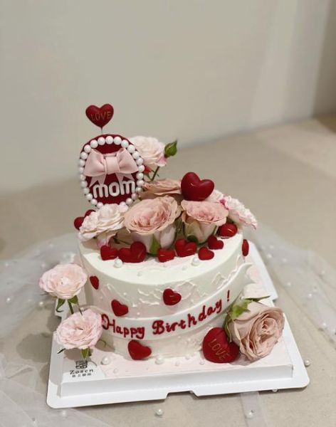 送给妈妈的生日蛋糕怎么做_适合妈妈口味的蛋糕推荐-第1张图片-山城妙识