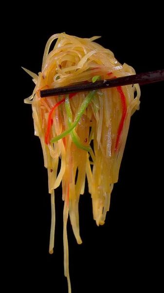 凉拌土豆丝怎么做才脆_正宗做法调料比例-第3张图片-山城妙识
