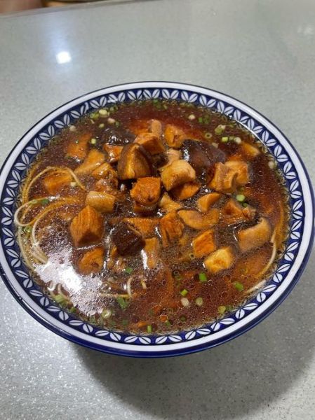 鸡汤香菇面怎么做好吃_香菇面汤头秘诀-第1张图片-山城妙识