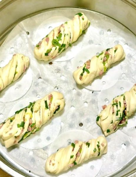 葱花卷的做法大全家常_葱花卷怎么蒸才松软-第1张图片-山城妙识