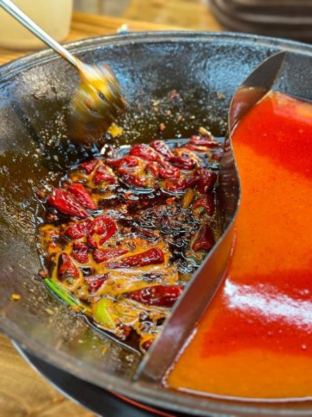 炒火锅底料怎么做_家庭版火锅底料炒制技巧-第2张图片-山城妙识