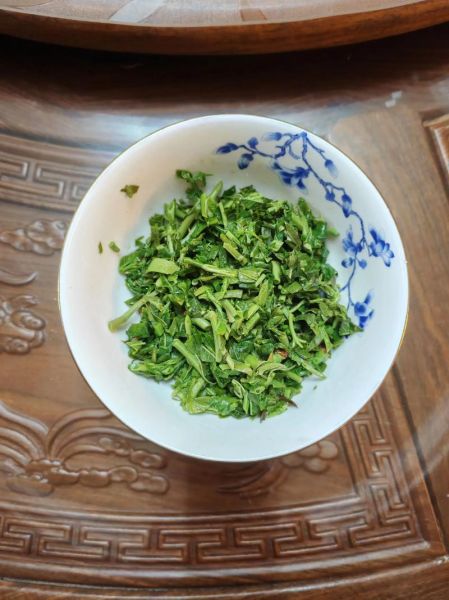 香椿拌面怎么做_香椿拌面焯水还是直接炒-第2张图片-山城妙识