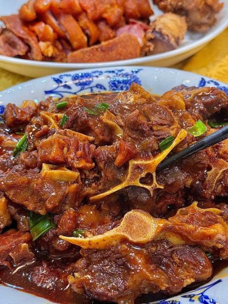 红烧牛尾巴怎么做_红烧牛尾巴的做法大全-第1张图片-山城妙识