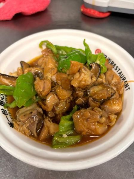 香菇炖鸡可以加什么一起炖_香菇炖鸡加什么食材更鲜-第2张图片-山城妙识