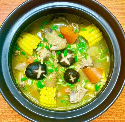 香菇炖鸡可以加什么一起炖_香菇炖鸡加什么食材更鲜-第3张图片-山城妙识