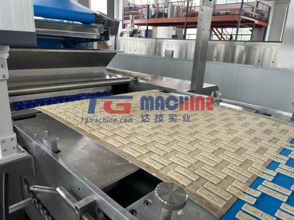 饼干机械设备生产线多少钱_如何选购-第3张图片-山城妙识