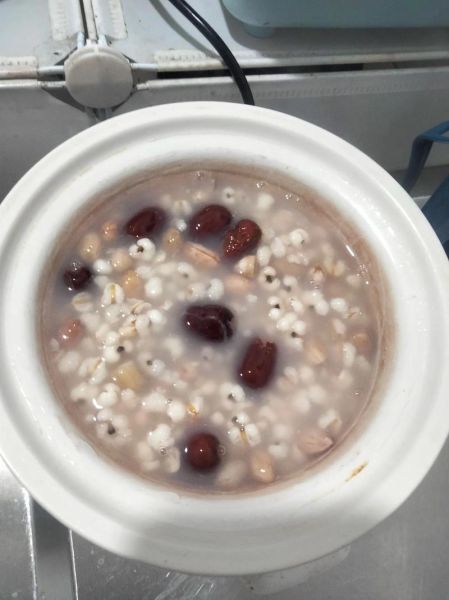 薏仁米饭怎么煮_薏仁米饭的功效与作用-第2张图片-山城妙识 薏仁米饭怎么煮_薏仁米饭的功效与作用-第2张图片-山城妙识