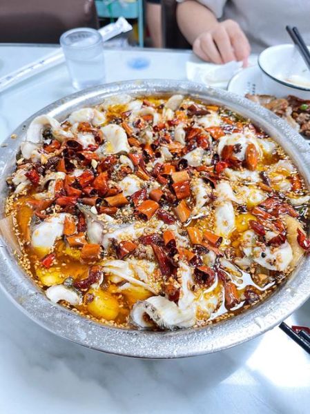 酸菜鱼配菜怎么选_酸菜鱼配菜有哪些-第1张图片-山城妙识