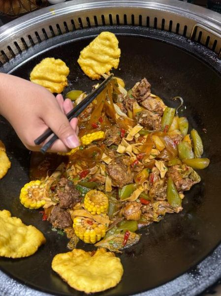 铁锅炖排骨怎么做_铁锅炖排骨需要哪些配料-第1张图片-山城妙识