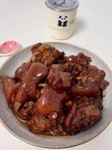红烧猪蹄怎么做_红烧猪蹄高压锅要多久-第3张图片-山城妙识