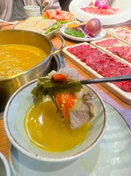 酸菜火锅怎么做_酸菜火锅底料配方-第1张图片-山城妙识