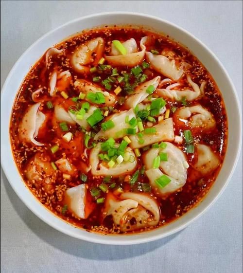 红油抄手调料怎么调才好吃_红油抄手调料配方-第1张图片-山城妙识