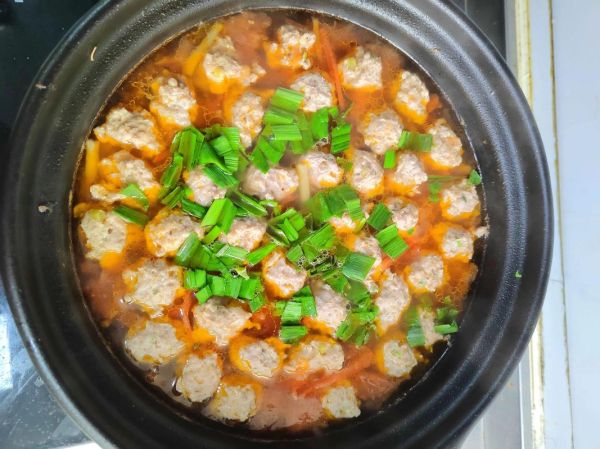 肉丸汤怎么做好吃_肉丸汤的做法步骤-第2张图片-山城妙识