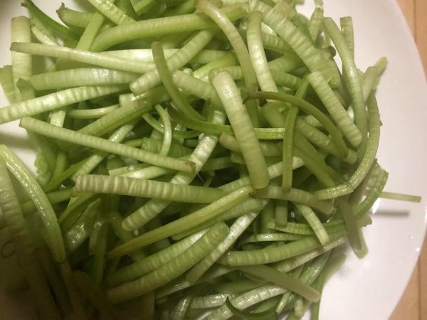 番薯藤怎么吃_番薯藤的家常做法-第1张图片-山城妙识