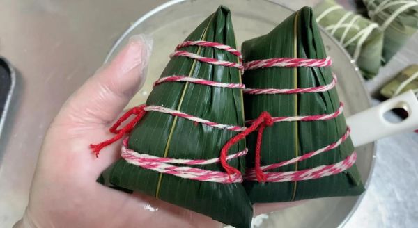 超市粽子冷水下锅煮吗_煮多久才软糯-第1张图片-山城妙识
