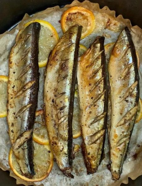 秋刀鱼怎么做好吃_秋刀鱼营养价值高吗-第1张图片-山城妙识