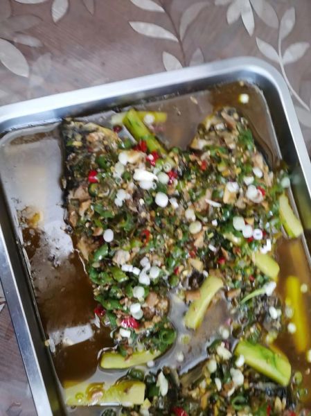 过水鱼怎么做才正宗_正宗过水鱼做法步骤-第2张图片-山城妙识