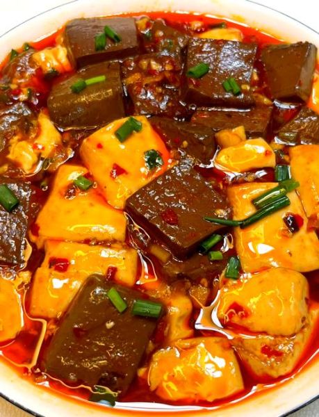 鸭血炖豆腐怎么做好吃_鸭血炖豆腐的家常做法-第1张图片-山城妙识