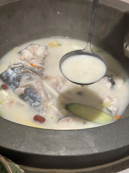 鱼怎么炖好吃_鱼炖汤的做法大全-第3张图片-山城妙识