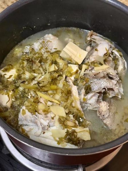 黄甲鱼豆腐汤怎么炖不腥_黄甲鱼豆腐汤的家常做法-第1张图片-山城妙识