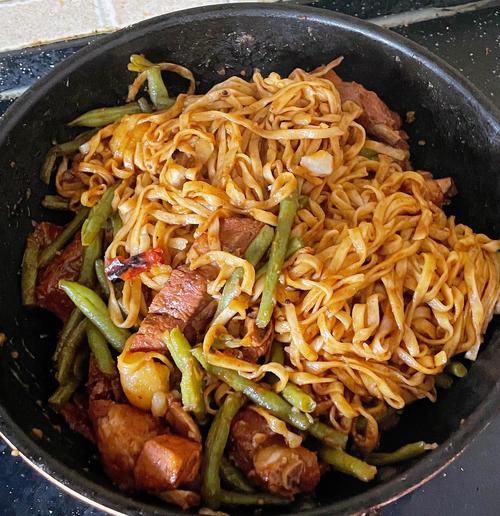 铁锅焖面怎么做_铁锅焖面家常窍门-第2张图片-山城妙识