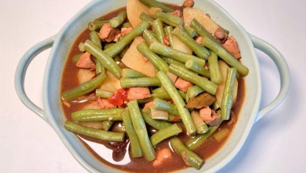 豆角烧肉怎么做才入味_豆角烧肉家常做法步骤-第3张图片-山城妙识