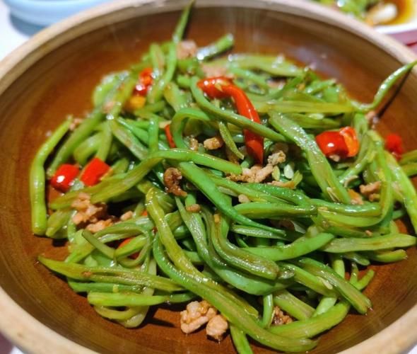 干煸扁豆丝怎么做_扁豆丝要不要焯水-第1张图片-山城妙识