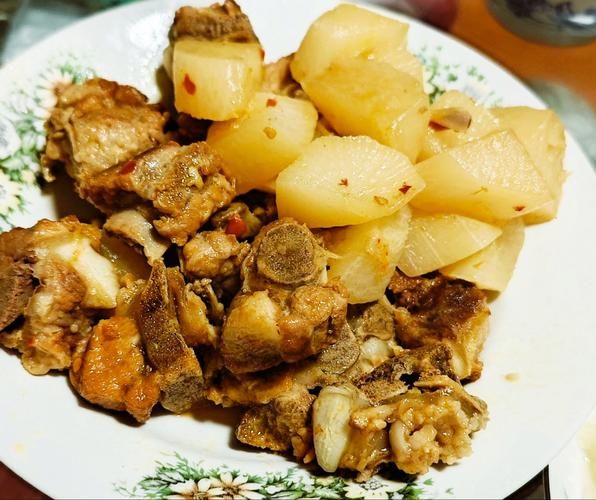 萝卜怎么炒好吃_萝卜炖排骨的做法-第2张图片-山城妙识