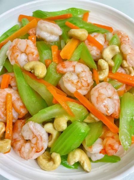 腰果虾仁炒芹菜怎么做_腰果虾仁炒芹菜热量高吗-第1张图片-山城妙识 腰果虾仁炒芹菜怎么做_腰果虾仁炒芹菜热量高吗-第1张图片-山城妙识