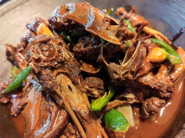 鸭子炖什么好吃_鸭子炖什么食材最香-第1张图片-山城妙识