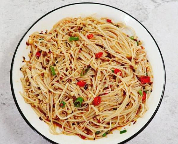 金针菇凉拌菜怎么做好吃_金针菇凉拌要不要焯水-第1张图片-山城妙识 金针菇凉拌菜怎么做好吃_金针菇凉拌要不要焯水-第1张图片-山城妙识