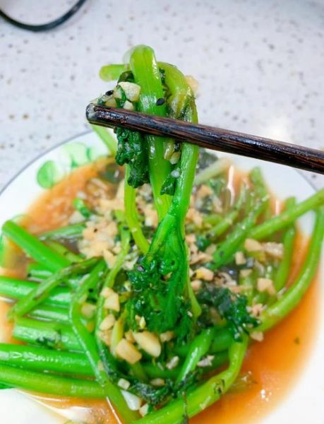 茼蒿菜怎么炒好吃_茼蒿菜的家常做法-第2张图片-山城妙识 茼蒿菜怎么炒好吃_茼蒿菜的家常做法-第2张图片-山城妙识