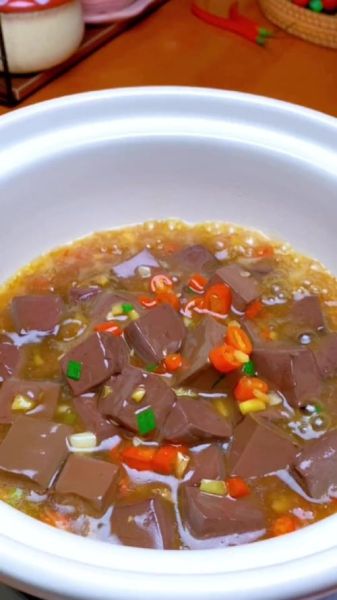 猪血怎么煮才嫩_猪血嫩滑技巧-第1张图片-山城妙识