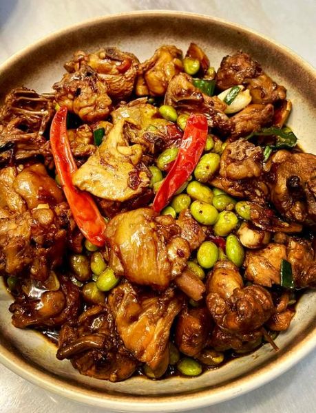 鸡烧毛豆怎么烧好吃_鸡烧毛豆的家常做法-第2张图片-山城妙识