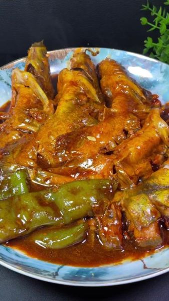 家炖河鱼怎么做才好吃_家炖河鱼的做法大全-第3张图片-山城妙识