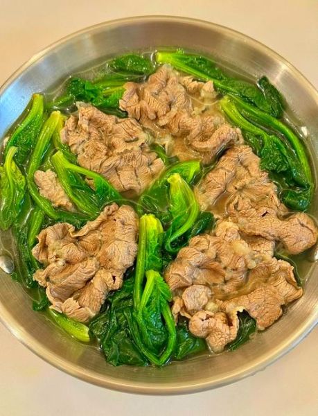 菠菜牛肉能一起吃吗_菠菜和牛肉同食禁忌-第1张图片-山城妙识 菠菜牛肉能一起吃吗_菠菜和牛肉同食禁忌-第1张图片-山城妙识