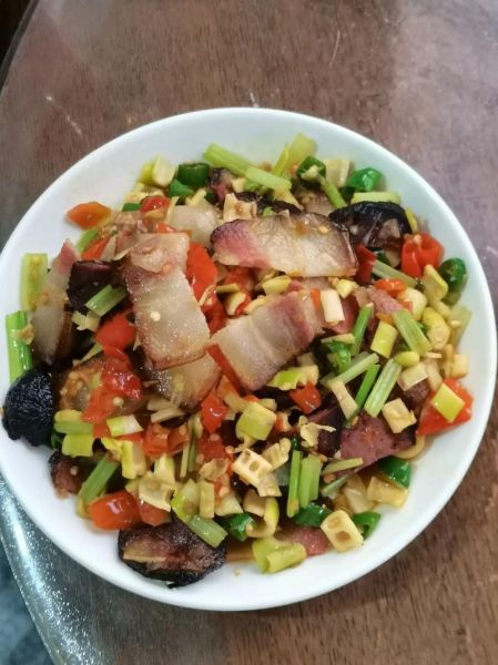 腊肉怎么做好吃_腊鱼怎么做好吃-第3张图片-山城妙识