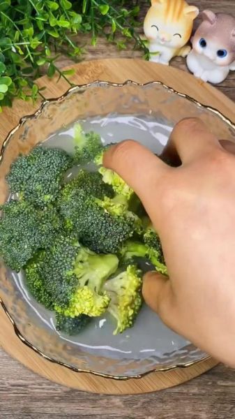 西兰花怎么清洗才干净_西兰花清洗的正确方法-第3张图片-山城妙识