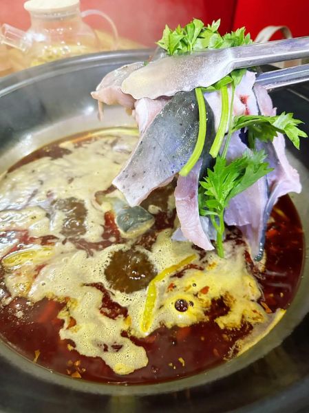 鱼火锅怎么做才好吃_鱼火锅底料哪个牌子好-第3张图片-山城妙识