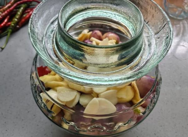 灯笼椒怎么泡_灯笼椒泡多久才脆-第2张图片-山城妙识