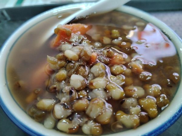 番薯绿豆糖水怎么做_番薯绿豆糖水的功效与禁忌-第1张图片-山城妙识