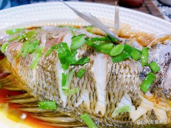 清蒸鲫鱼的营养价值_清蒸鲫鱼适合什么人吃-第2张图片-山城妙识