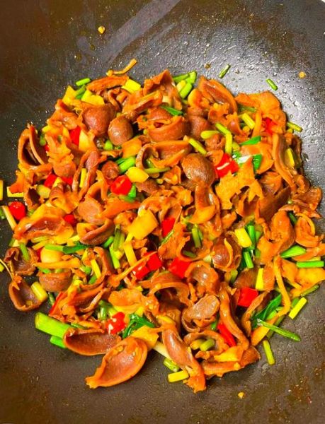 酸辣鸡胗怎么做才脆_酸辣鸡胗焯水还是直接炒-第2张图片-山城妙识