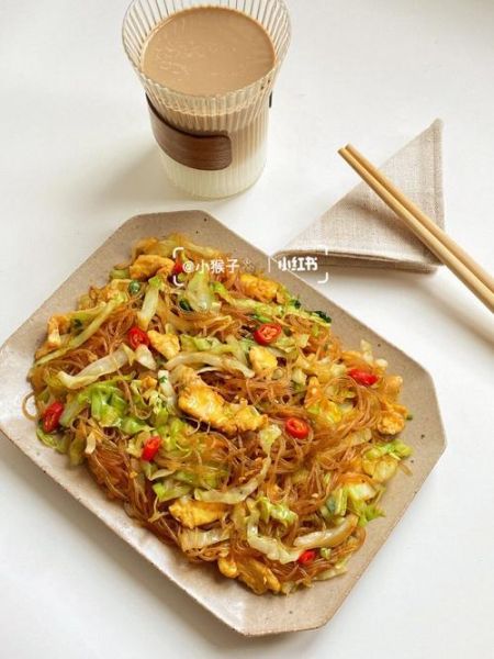 鸡蛋圆白菜炒粉丝怎么做_粉丝粘锅怎么办-第1张图片-山城妙识 鸡蛋圆白菜炒粉丝怎么做_粉丝粘锅怎么办-第1张图片-山城妙识