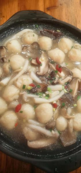 鱼肉丸子汤怎么做_鱼肉丸子汤的家常做法-第1张图片-山城妙识