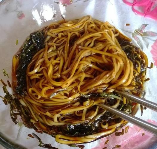 黄磊葱油面怎么做_向往的生活同款配方-第1张图片-山城妙识