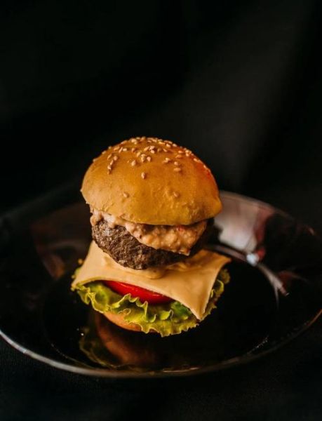 牛肉汉堡用什么酱_牛肉汉堡酱怎么选-第1张图片-山城妙识