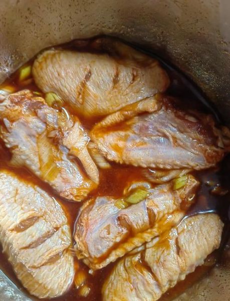 香酥鸡翅怎么做_香酥鸡翅腌制多久才入味-第2张图片-山城妙识 香酥鸡翅怎么做_香酥鸡翅腌制多久才入味-第2张图片-山城妙识