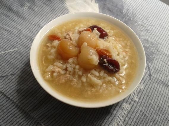 龙眼肉粥的做法_龙眼肉粥怎么煮最香-第3张图片-山城妙识